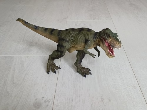 PAPO T-Rex Figure 55027 Green Running Pose Dinosaurs Collectable Series ...