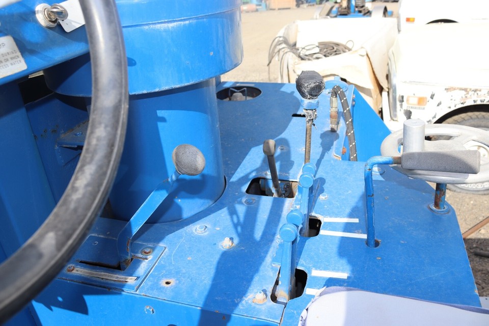 ZAMBONI ICE RESURFACER PROPANE RUNS DRIVES | eBay