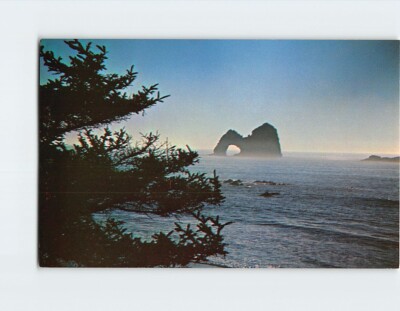 Postcard Mack Arch in the early evening off the Southern Oregon Coast ...