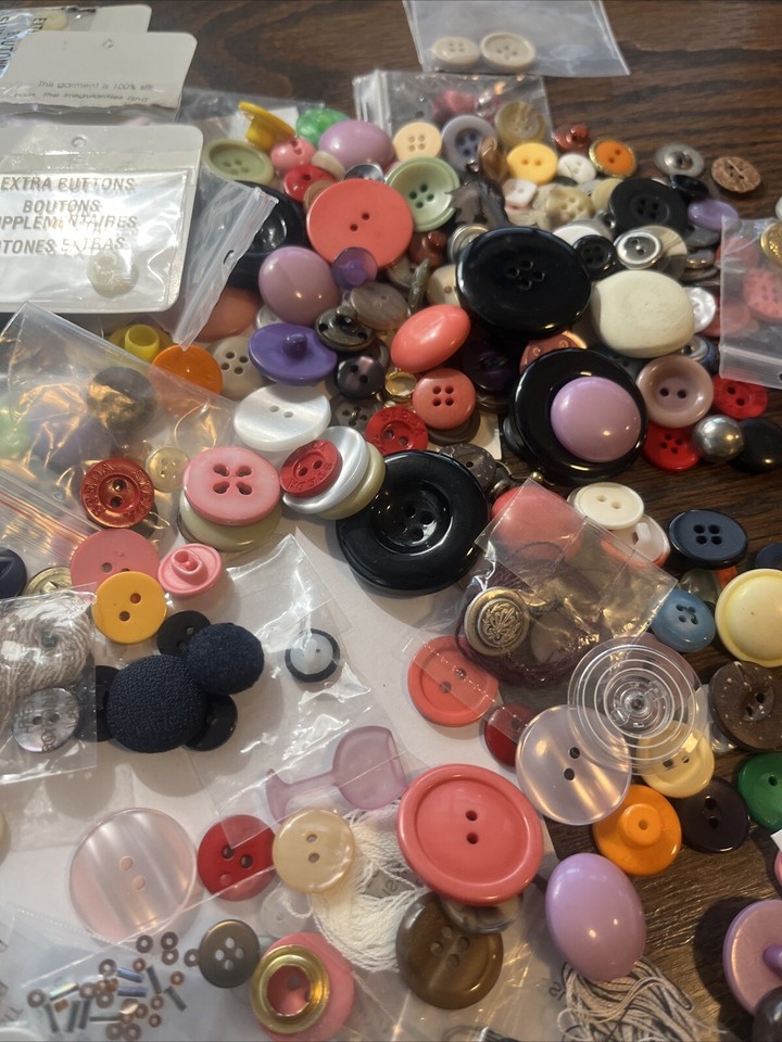 Replacement Buttons & Thread Lot - Various Manufacturers - | eBay