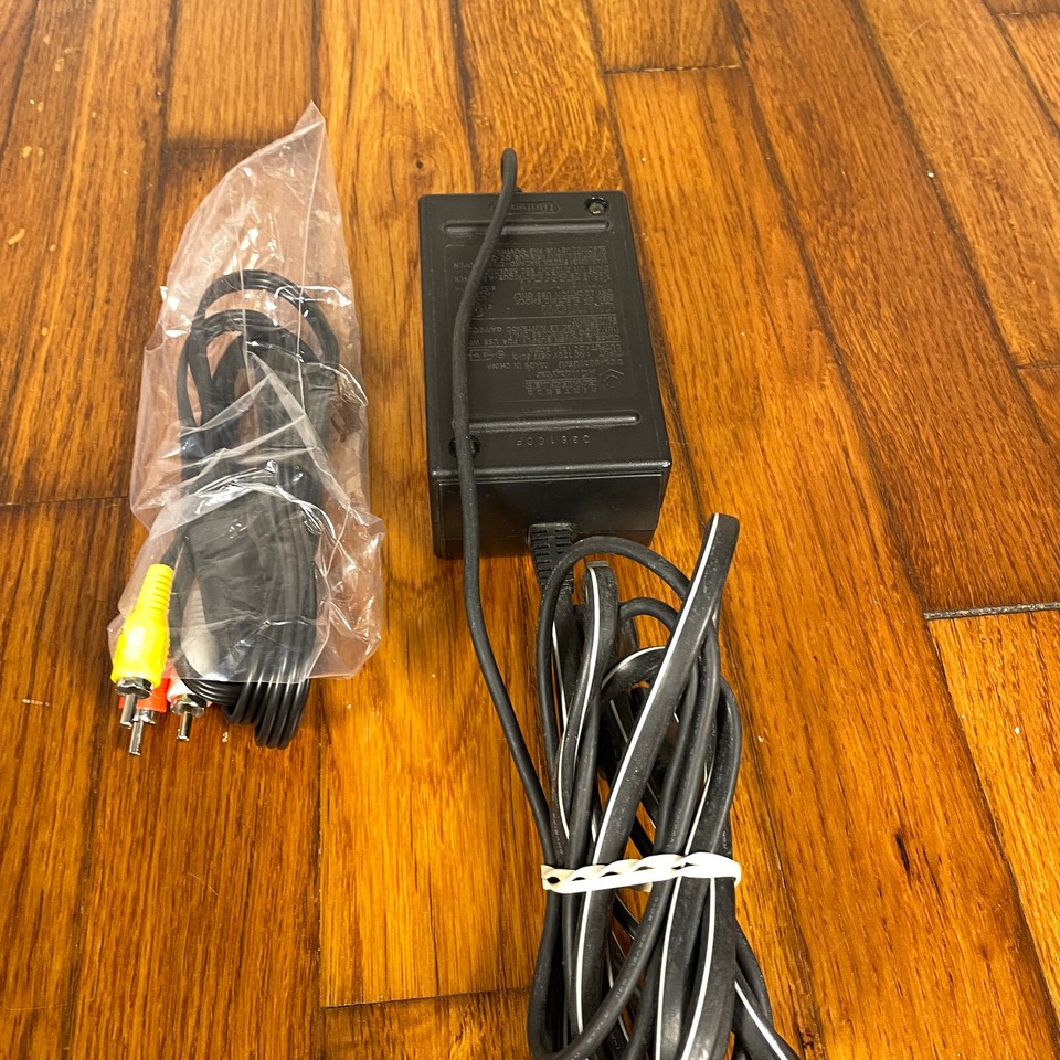 Nintendo GameCube Black Console System Bundle DOL-001 Pokemon XD Skin ...