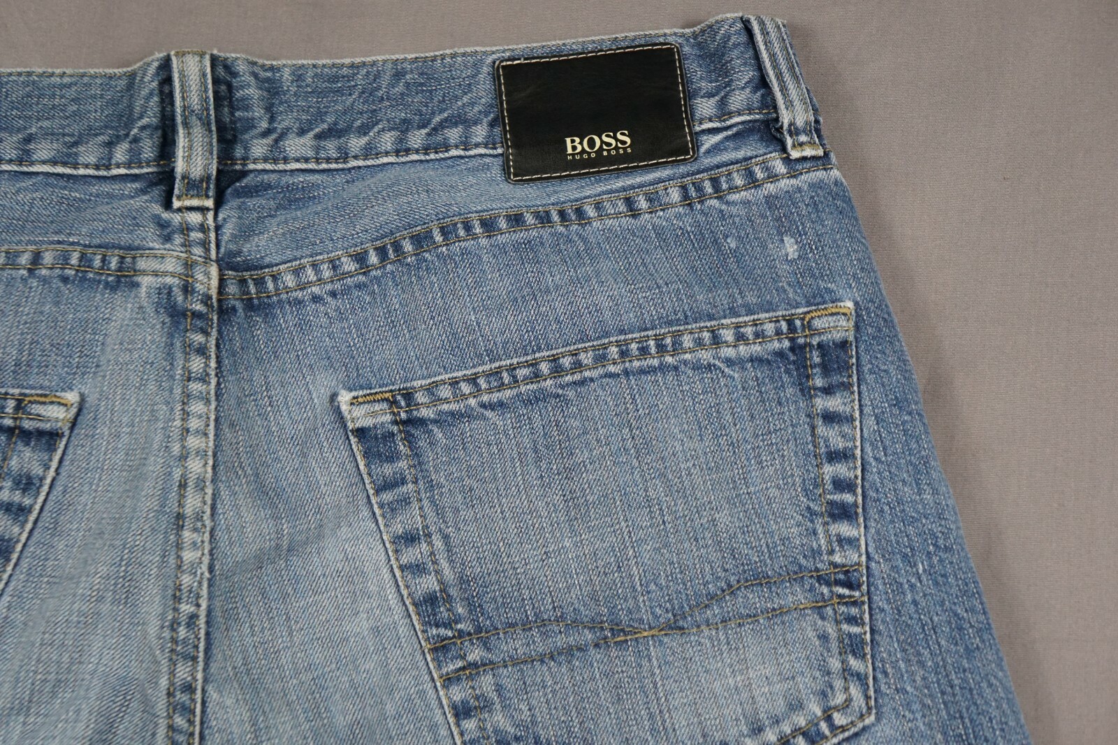 Hugo Boss 'Texas' Light Wash 100% Cotton Straight Leg… - Gem
