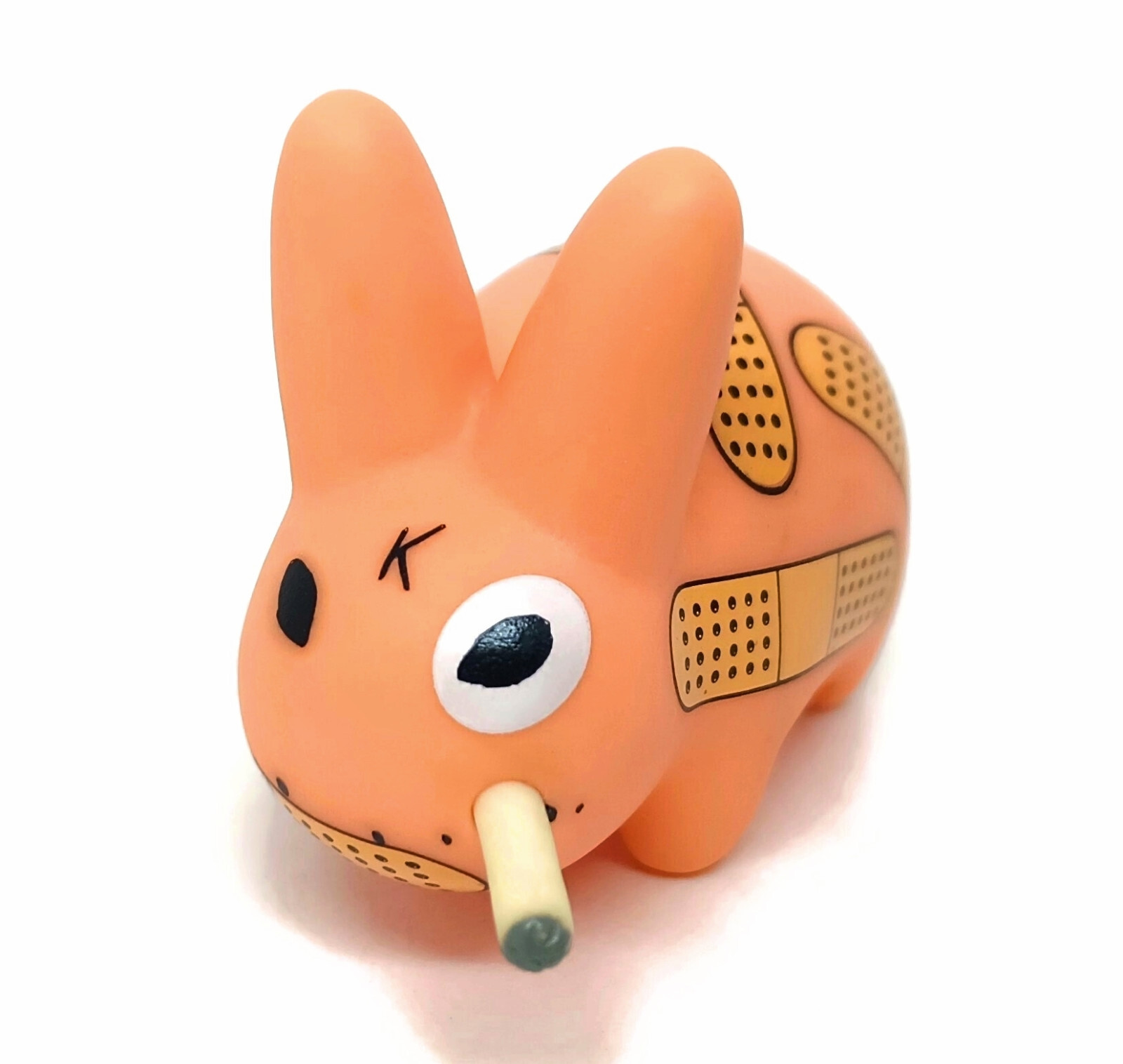 Kidrobot SMORKIN' LABBIT Series 2 BAND-AID Vinyl Figure 1.5" Frank ...