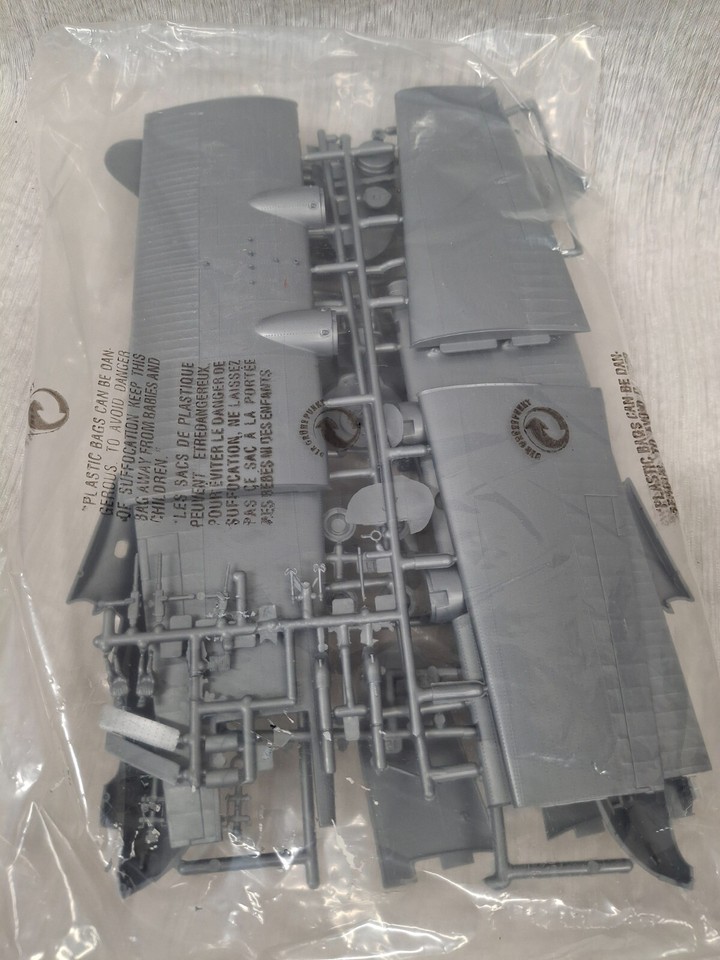 Revell PBY-5 Catalina 1:72 Scale Model Kit New In Open Box Instructions ...