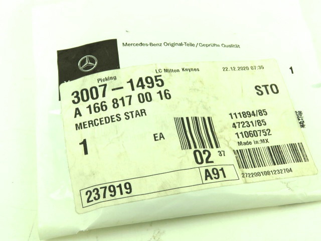 Genuine New MERCEDES BOOT BADGE Rear Logo Star Emblem For ML GLE W166 ...