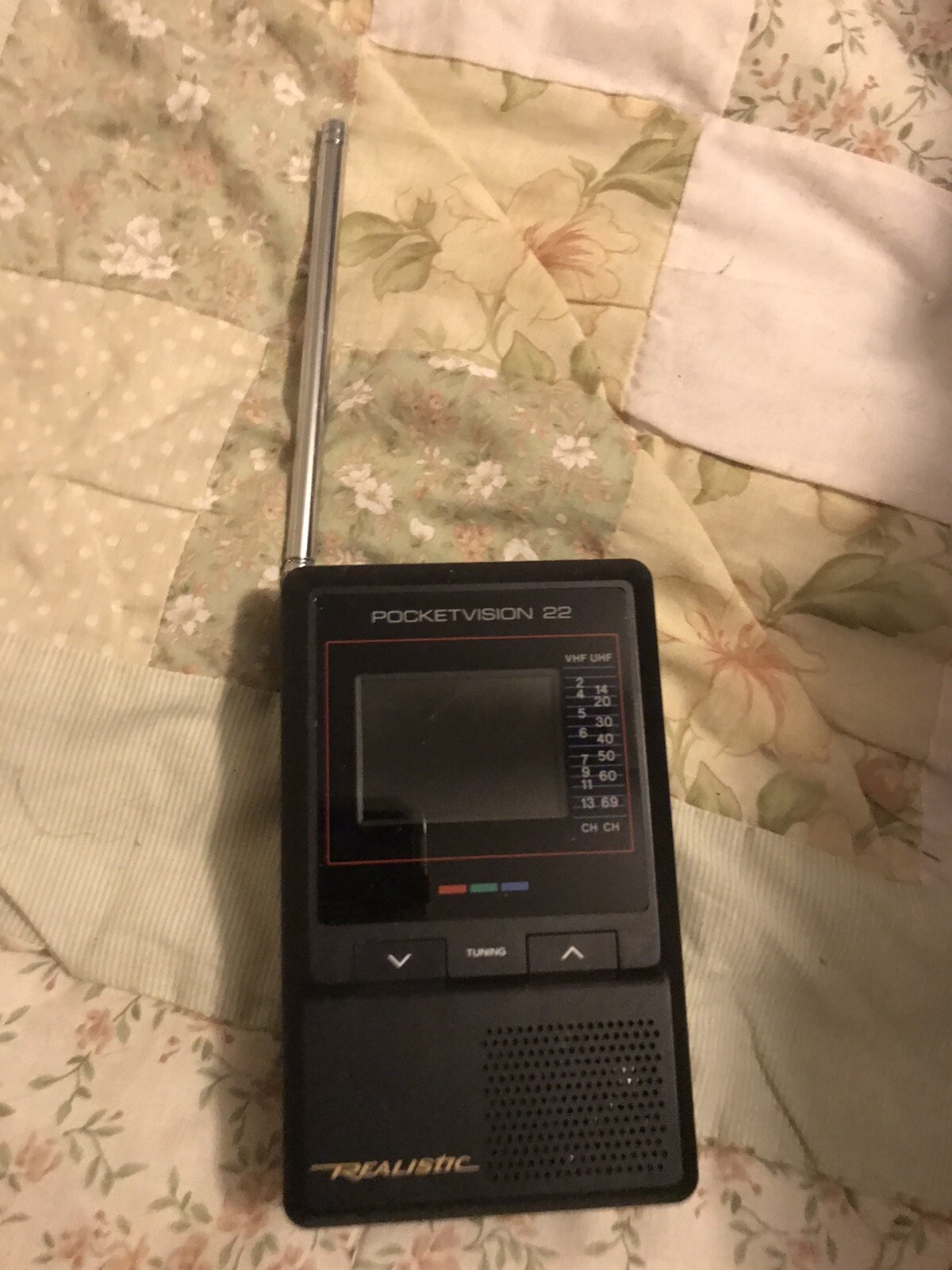 Vintage REALISTIC Pocketvision 22 Pocket Vision Hand-Held TV Model 16 ...