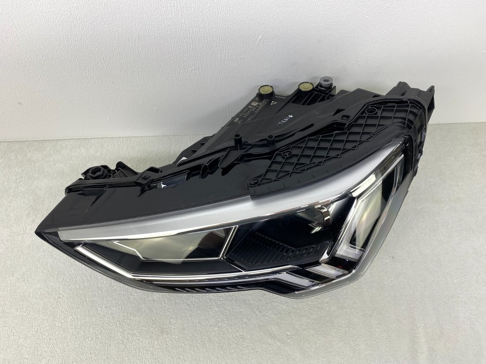 Audi Q3 83A Frontscheinwerfer Scheinwerfer links Voll LED 83A941773 ...
