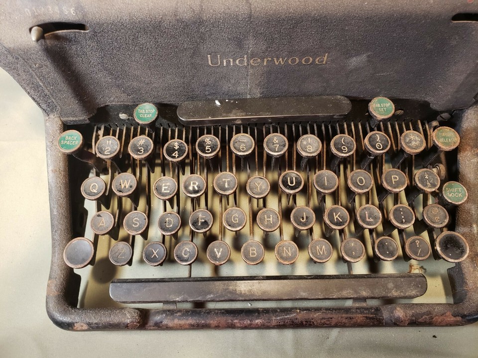 UNDERWOOD No.5 Black Steel Standard Typewriter Vintage, Antique, 1918 ...