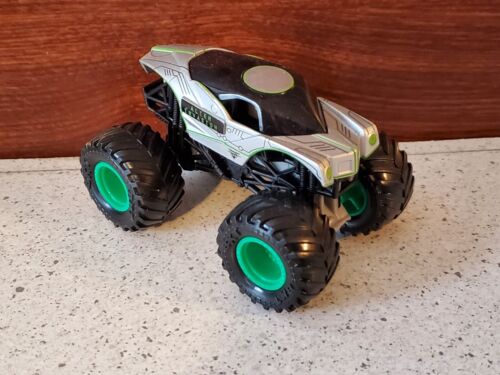 Monster Jam Silver Alien Invasion 1:64 Scale Combined Shipping | eBay