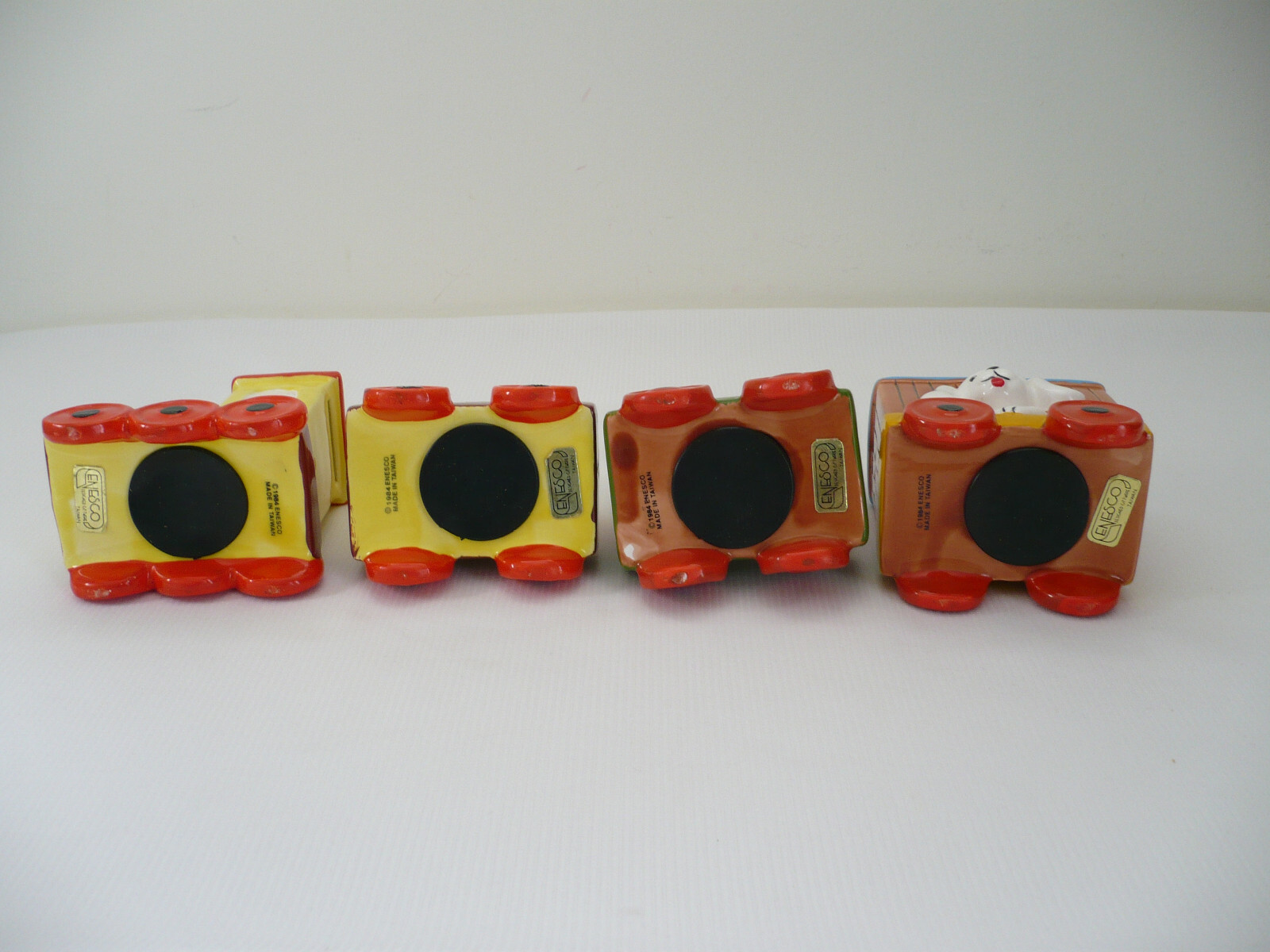 1984 Enesco Earthen "CHOO CHOO" Train Banks in Box - Total of 4 Banks ...