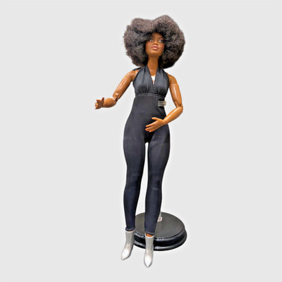 Barbie Signature Looks Doll Model 2 – Made To Move – Boxed – Read ...