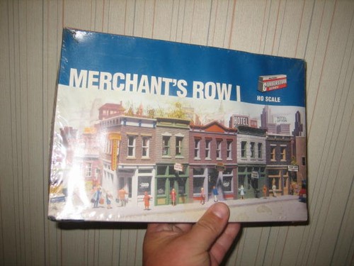 Walthers Cornerstone #933-3028 Merchants Row I - HO Scale Kit | eBay