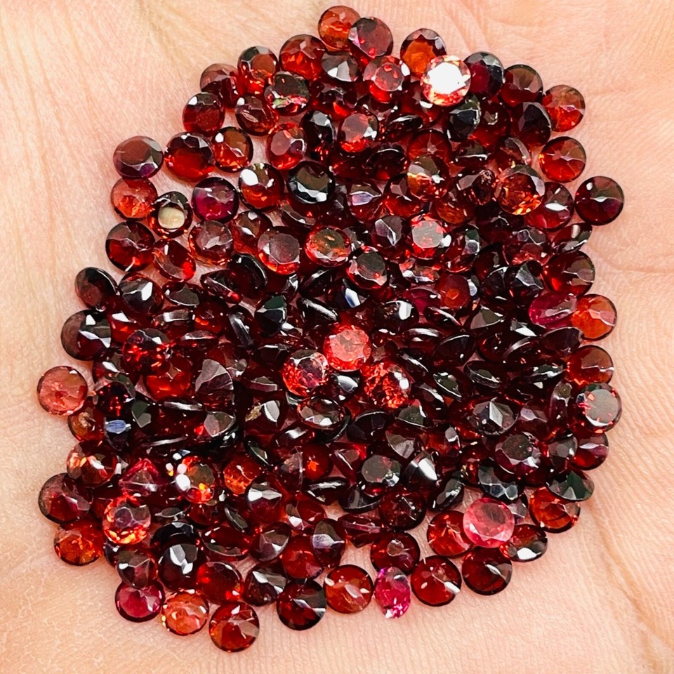 50 Pcs Natural Mozambique Garnet 4mm Round Cut Loose Untreated ...