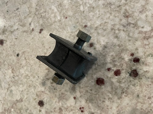 SUZUKI SAMURAI TRANSFER CASE RUBBER MOUNT… Nice Used | eBay