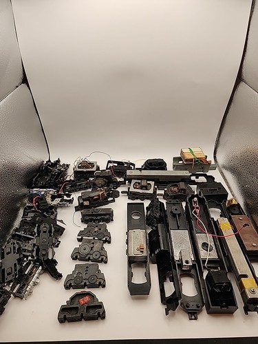 Vintage HO Scale Diesel Locomotive Parts Lot Repair & Rebuild Train ...