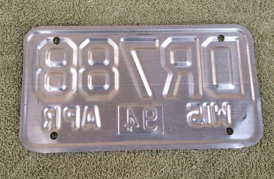 WISCONSIN MOTORCYCLE LICENSE White & Green 1994 Plate Tag # DR788 ...