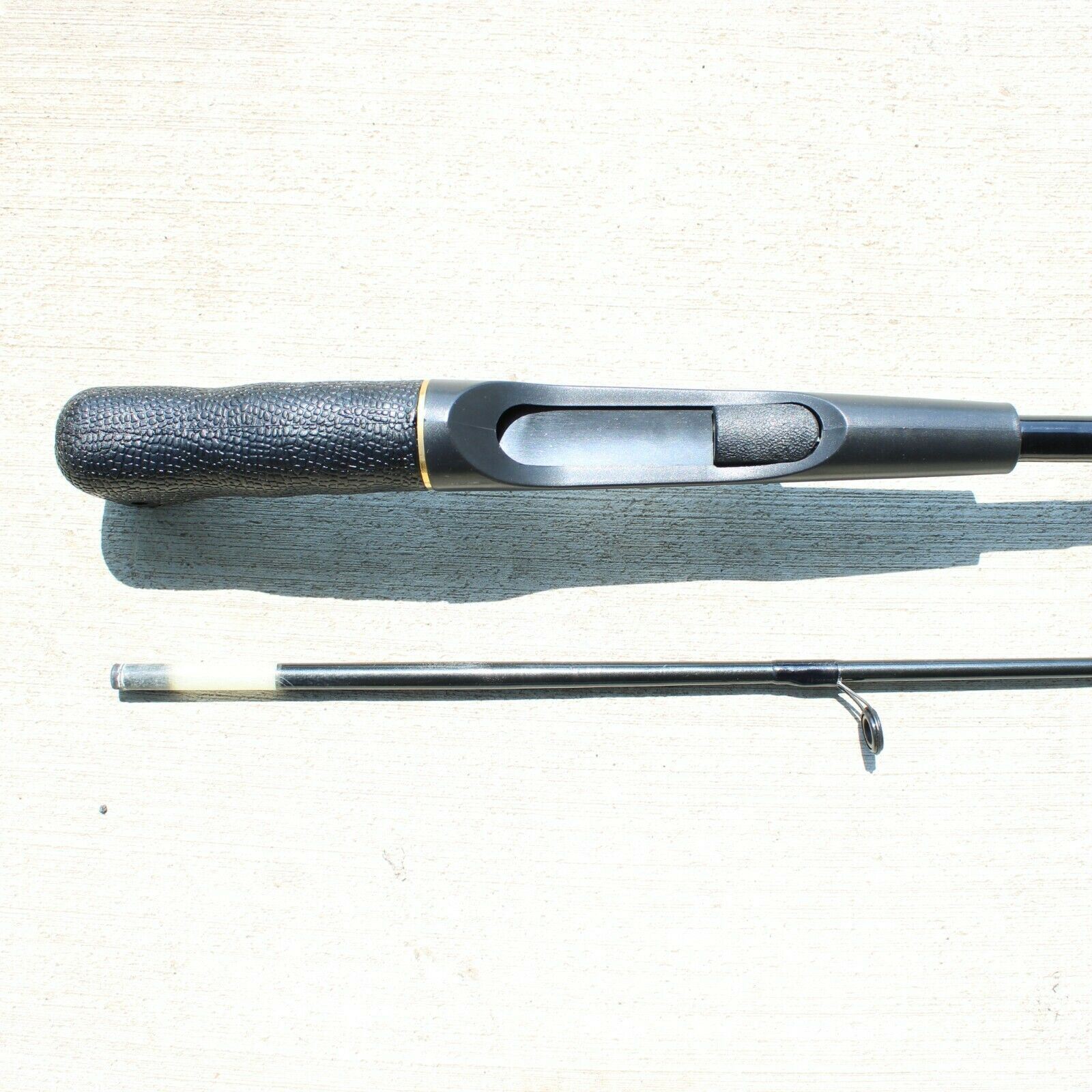 VTG Shimano FX-1552-2A Pistol Grip Bass Fishing Casting Rod 5ft 6in 2pc ...