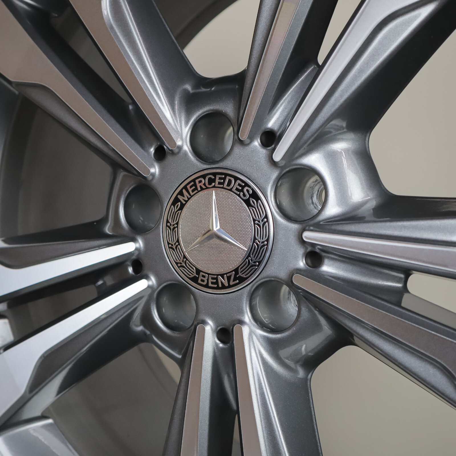 Mercedes-Benz A2124015702 for sale online | eBay