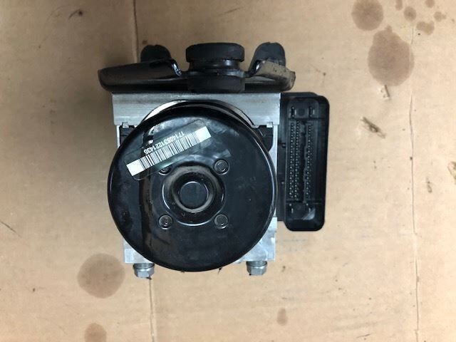 2013-2015 Volkswagen Passat ABS Anti-Lock Brake Pump Control Module ...