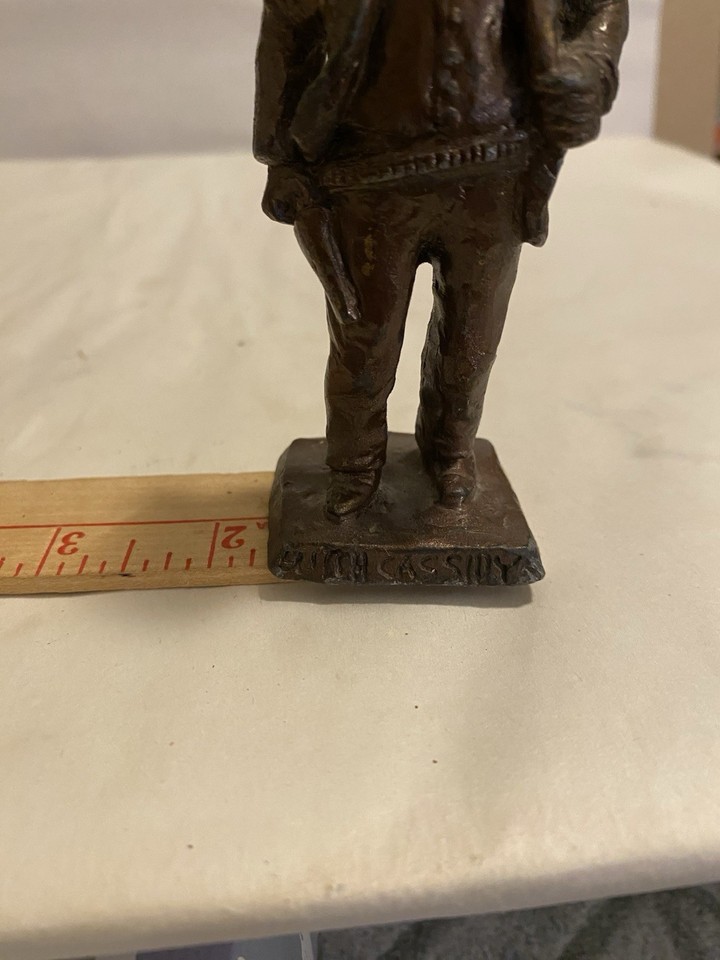 2 Wild West Cast Iron Figurine Butch Cassidy & Billy The Kid History Of ...