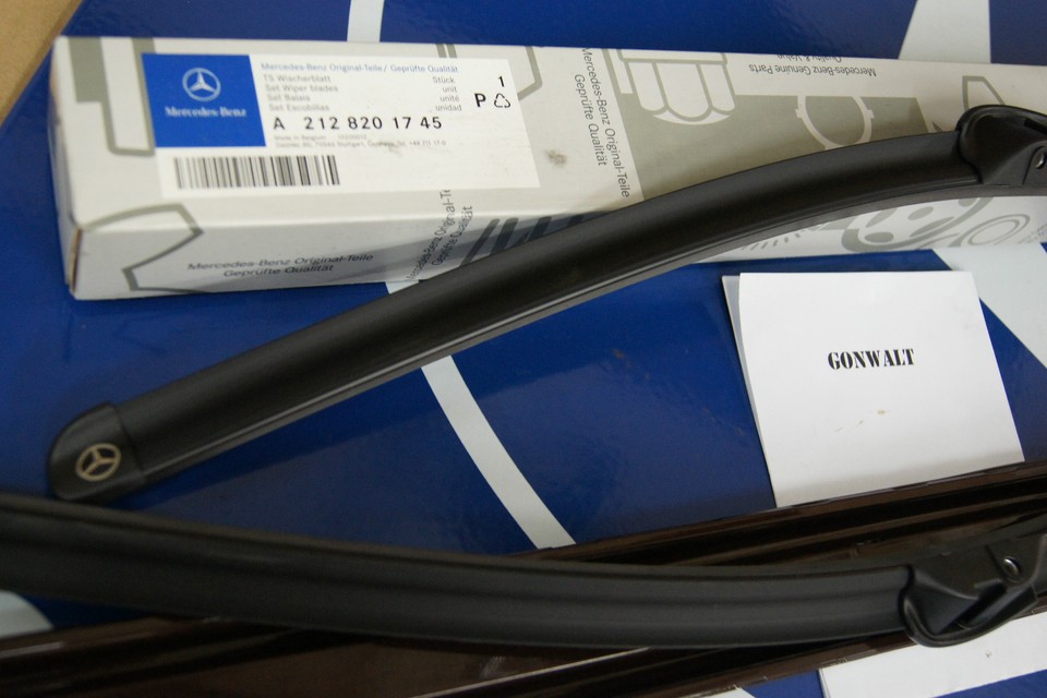 2128201900 Mercedes Benz E350 E63 AMG W212 Wiper Blade Genuine OEM | eBay