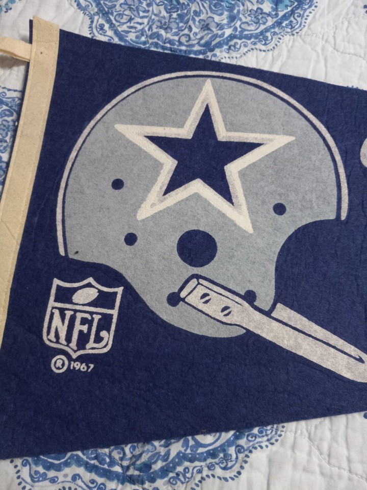 Vintage 1967 Dallas Cowboys Pennant w/ Single Bar Helmet, NFL logo & 4 ...