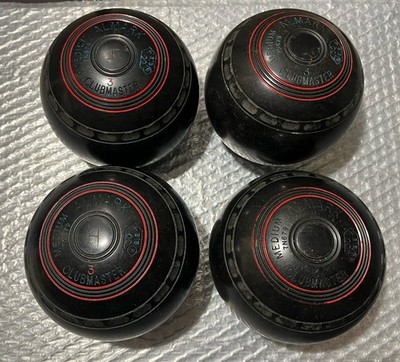 Almark Clubaster Lawn Bowls Set of 4 Black Medium Size 3 | eBay UK