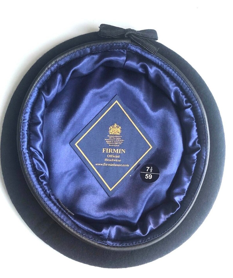 RRF NAVY BERET , QC CAP BADGE & HACKLE THE ROYAL REGIMENT OF FUSILIERS ...