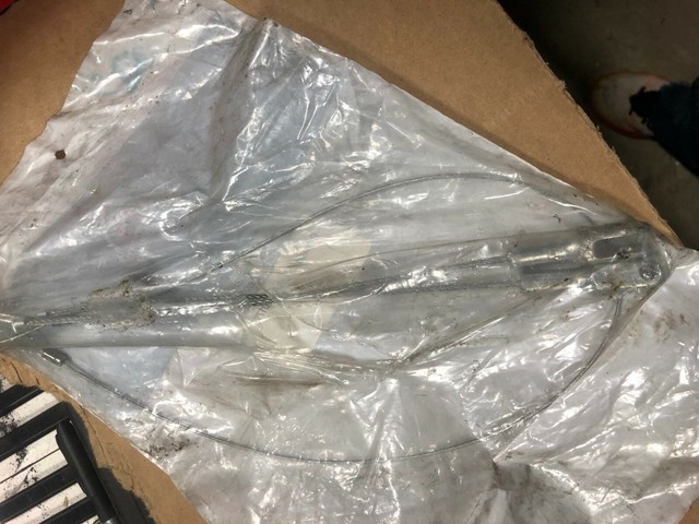 International Truck Hood Tilt Assist Cable Assembly 1677457C1 11088 for ...