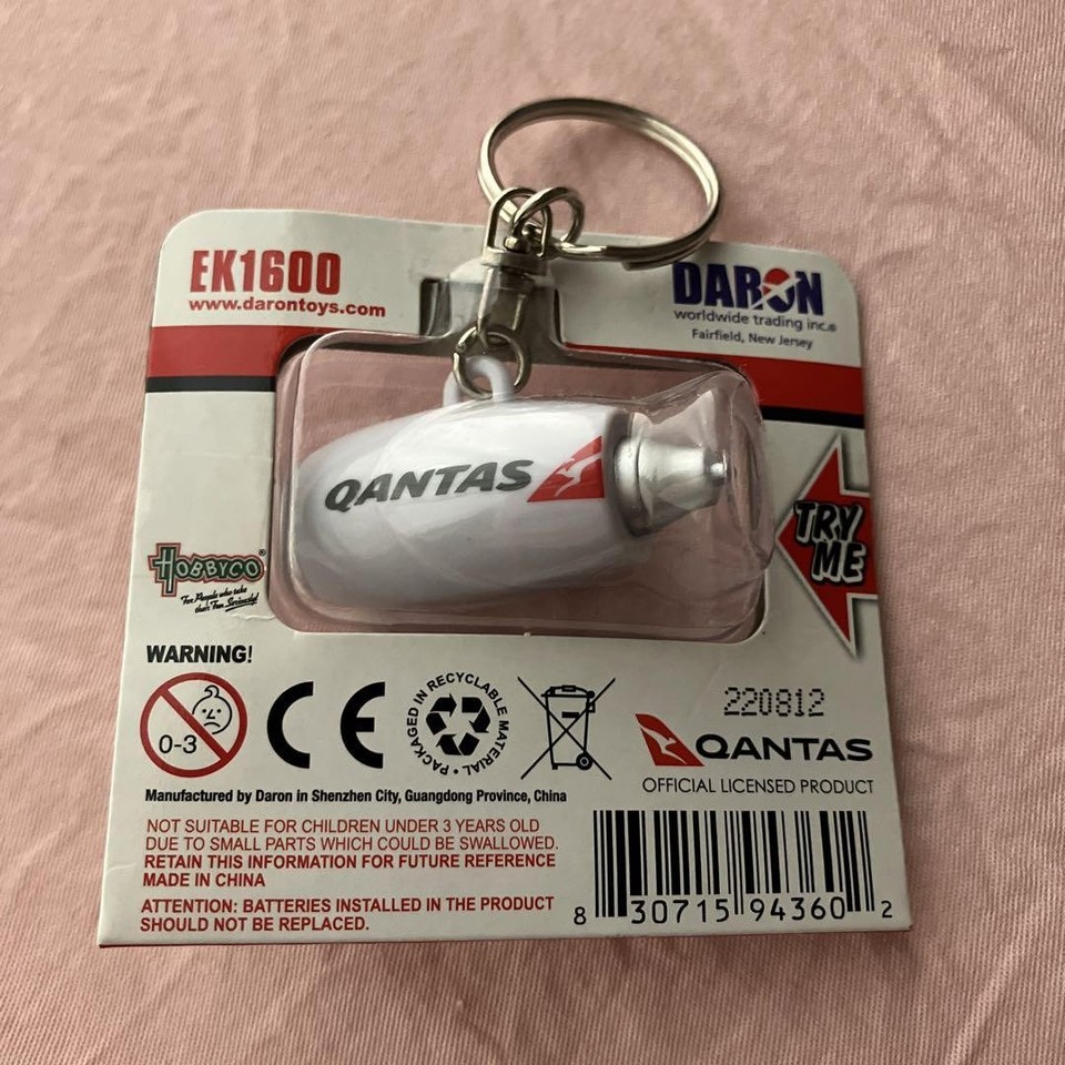 Qantas Aircraft Engine Keychain Vintage Airplane Souvenir Collectible ...