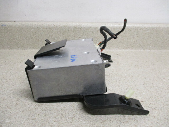 2006 Hummer H3 Onstar Communication Control Module W/ Bracket OEM ...