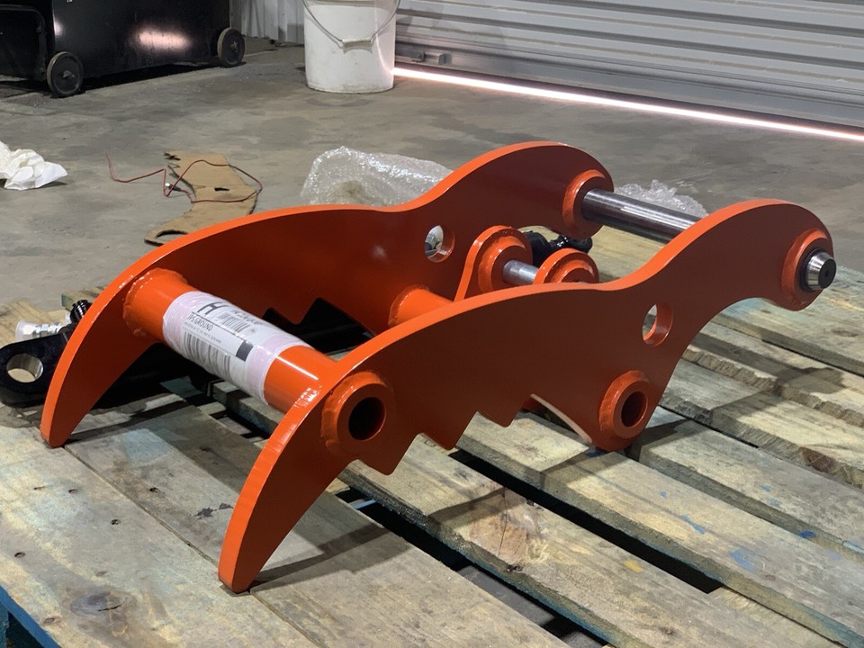 BLACK KUBOTA HYDRAULIC MINI EXCAVATOR THUMB KX71 KX91 KX121 U35 QUICK ...