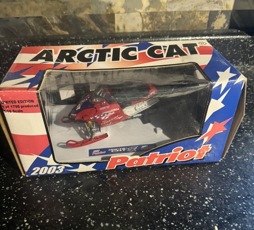 2003 Arctic Cat Firecat Patriot Die Cast 1/18 Scale Model #4239-104 | eBay