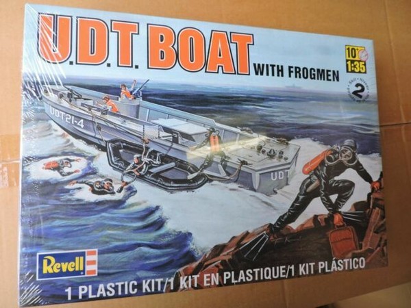 Revell UDT Boat 1 35 Scale Model Kit With Frogmen UK for sale online | eBay