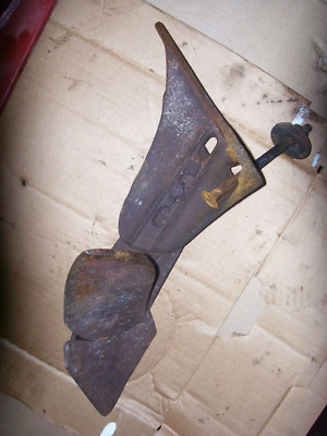 Antique & Vintage Equip Parts - Oliver Plow