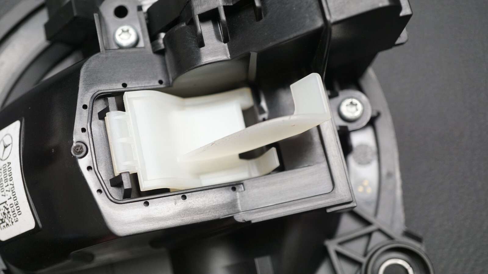 OEM MERCEDES X253 C238 C257 COUPE REAR MOTORIZED LID HANDLE WHITE ...