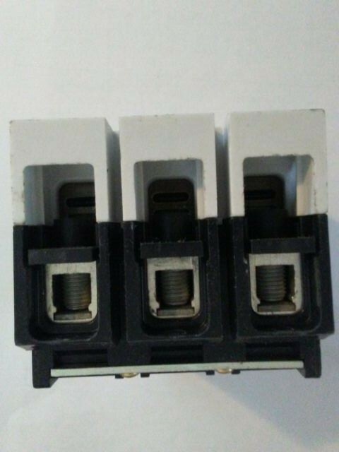 Eaton GD 22k Industrial Circuit Breaker 3 Pole E7819 for sale online | eBay