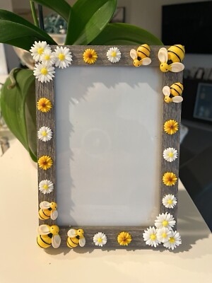 New Hand made Daisy Flower And Bumblebee Picture Frame 6x4 | eBay