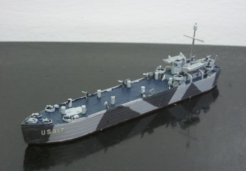 BUILT 1/700 WATERLINE WWII USN LANDING SHIP TANK (LST) US 317 | eBay