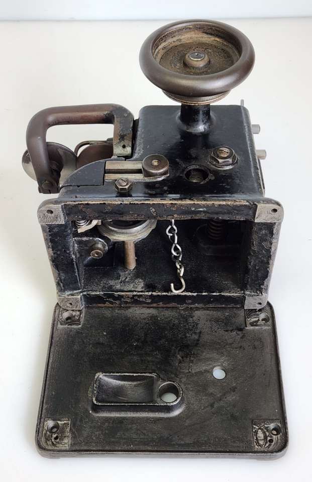 Frederick Osann Company Fur Machine Antique Sewing USA Patented Sept. 1 ...