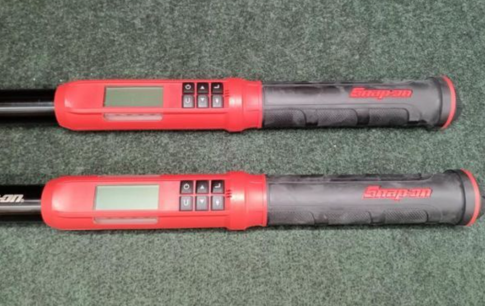 Snap-On ATECHFSETN01R 1/2 3/8 Digital Torque Wrench Set | Wrenches ...