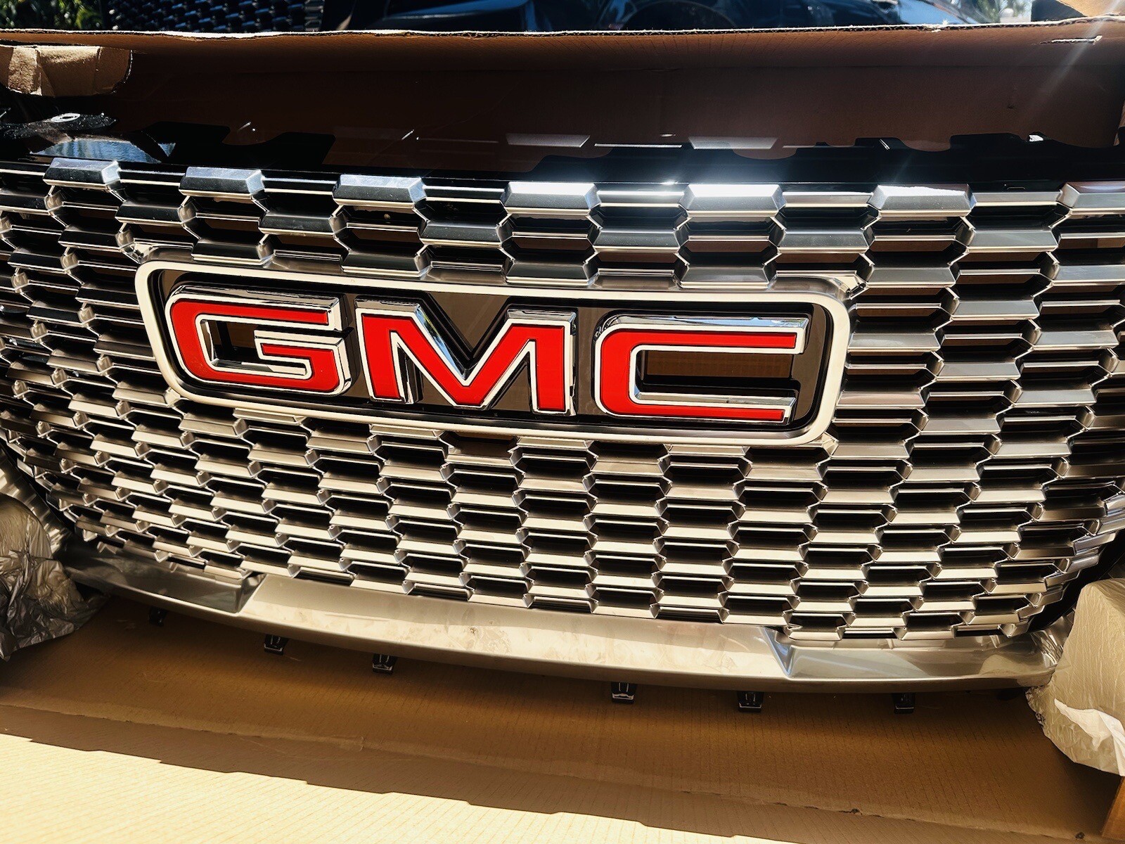 2021-2023 GMC YUKON DENALI SUV FRONT BUMPER RADIATOR GRILLE GRILL OEM ...