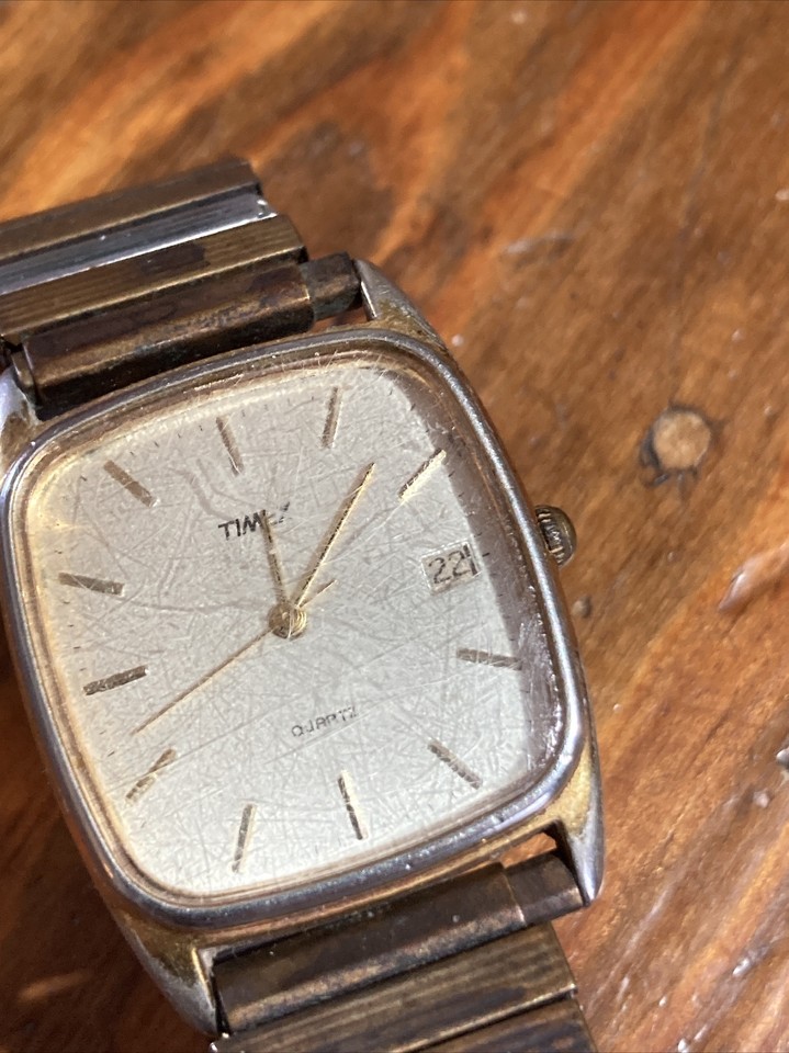 VINTAGE TIMEX MENS LA CELL Tank Date DIAL QUARTZ Works w new Battery | eBay