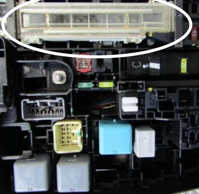 Genuine New OEM 82620-12280 8262012280 Fusible Link Block Assembly for ...