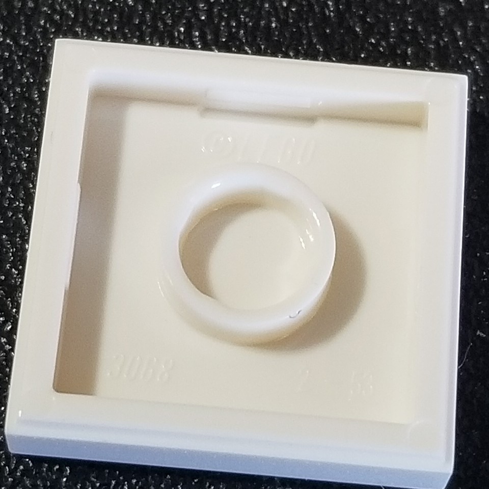 LEGO 2x2 Tile Racing GT Print White Part 3068 | eBay