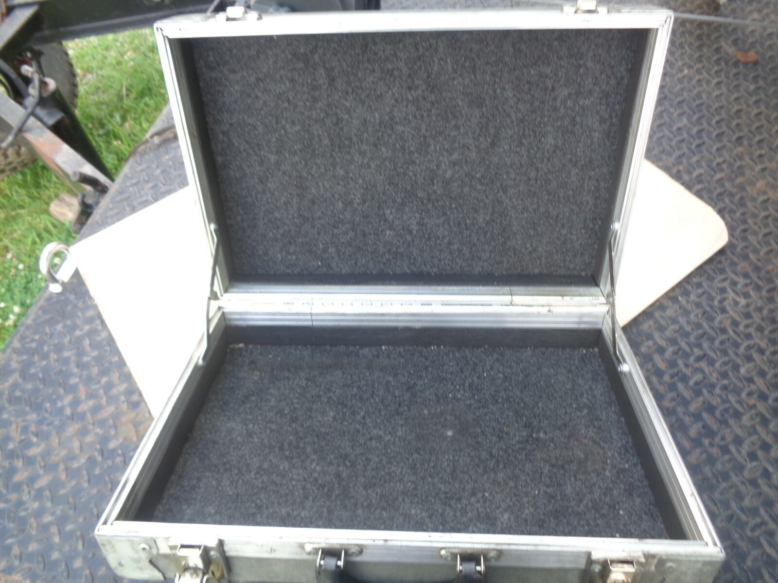 Cabbage Case Trade Show Industrial Accessory Carrying Case 20"X 13 1/4 ...