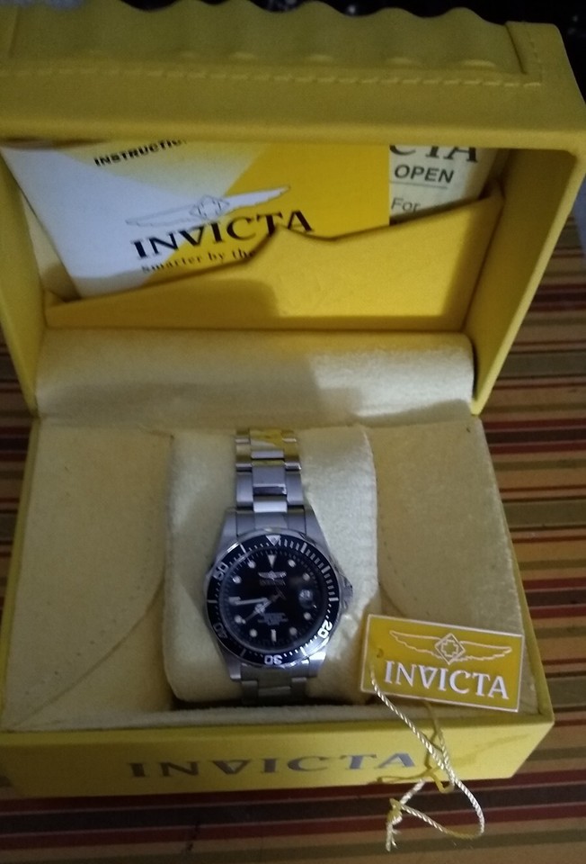 Invicta 8932 Men's Stainless Steel Pro Diver Quartz, Needs New Batt ...