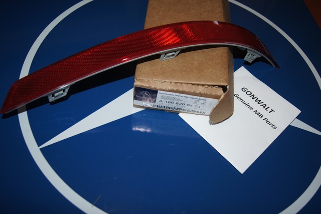 Mercedes Benz Genuine Rear Passenger Side Bumper Reflector GL Class ...