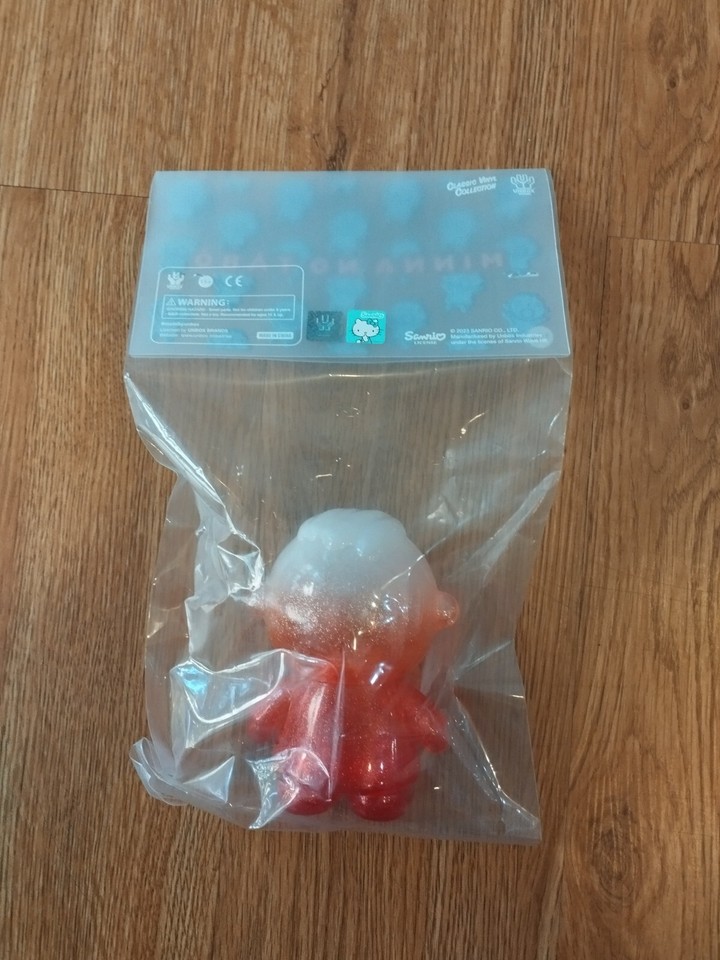 UNBOX SANRIO AMAZ MINNA NO TABO SOFUBI Designer SOFT VINYL Figure H12CM ...