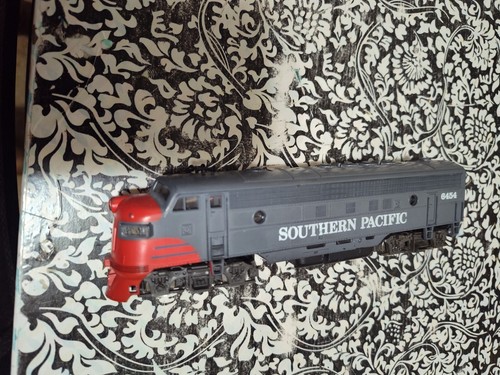 HO SCALE ATLAS SOUTHERN PACIFIC SP FP7 LOCOMOTIVE # 6454 | eBay